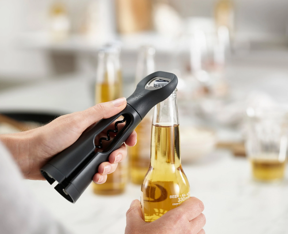 How To Use A Corkscrew