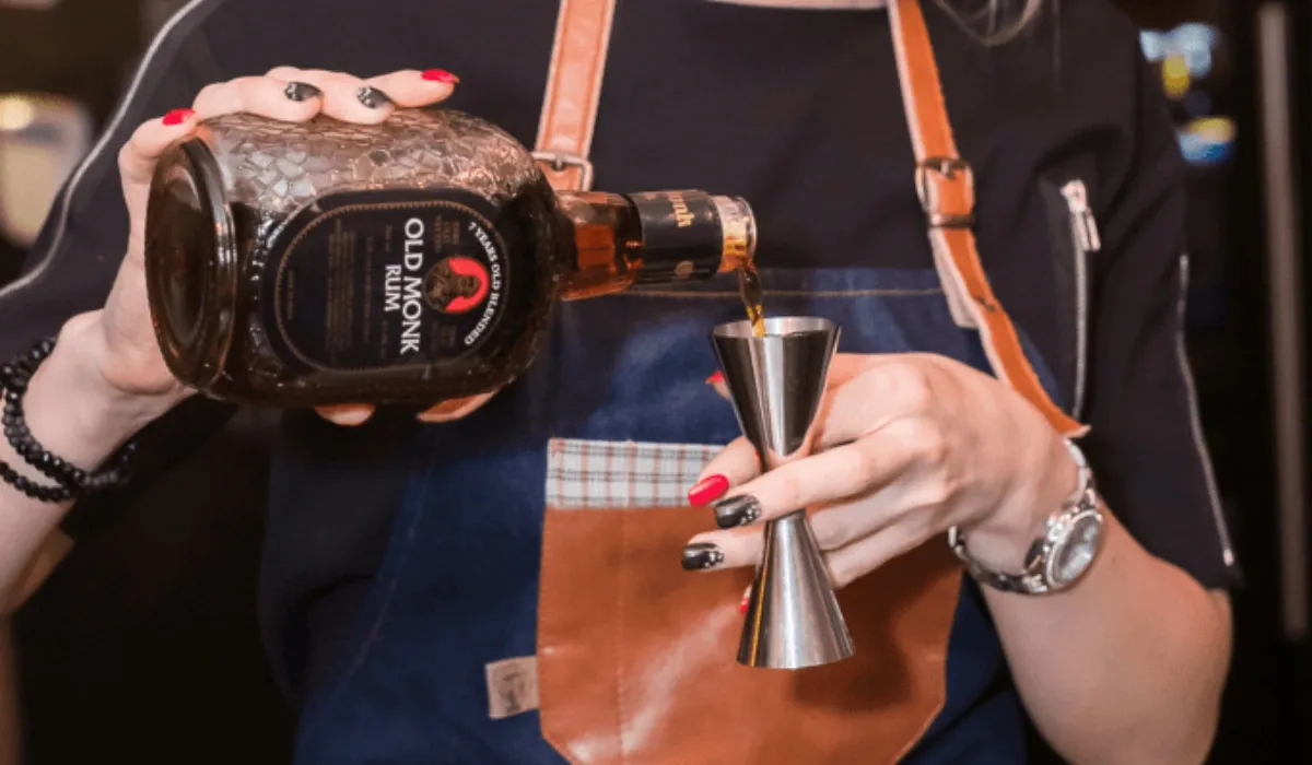Old Monk Price In Mumbai 2025: 375 ml, 750 ml & More